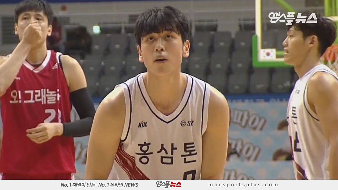 [2Q] 'KGC 추격의 선봉장' 변준형, 3점에 속공까지 - 네이버 TV