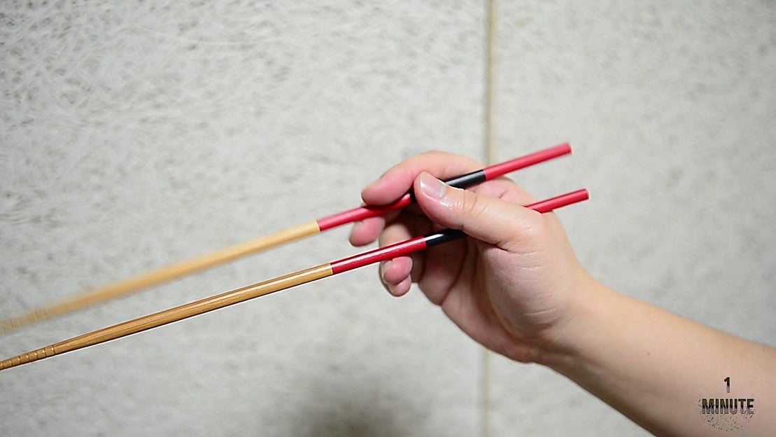 [1분꿀팁]올바른 젓가락 사용법 ! How to use Chopsticks - 네이버 TV