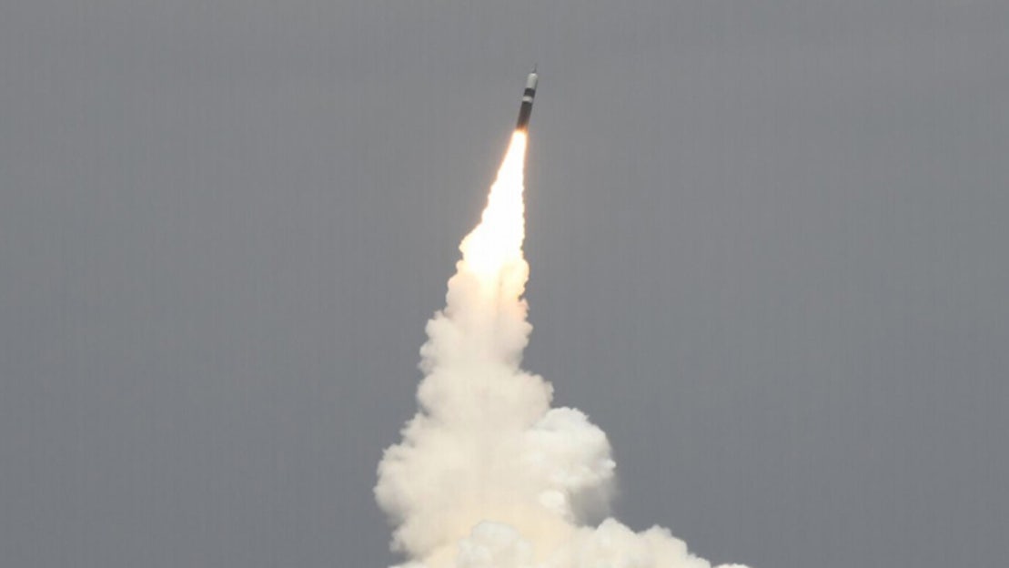 美, 北 미사일 발사한 날 ICBM과 SLBM 시험발사 - 네이버 TV