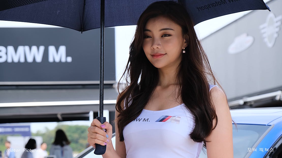 [4K] 2019-6 CJ 슈퍼레이스 BMW 모델 김소연-1(CJ Super Race BMW Model Kim So Yeon) - 네이버 TV
