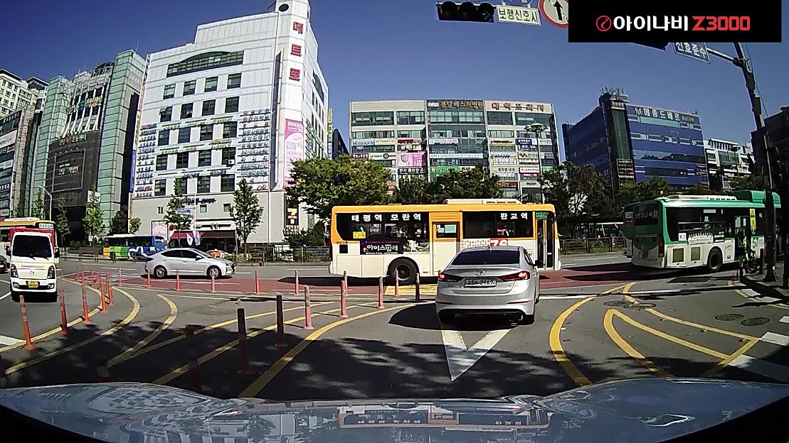 2채널 FHD 커넥티드 블랙박스 아이나비 Z3000 주간 전방 영상 - 네이버 TV