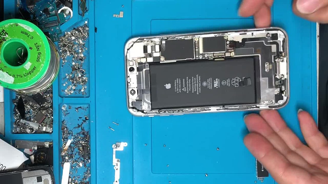 아이폰 XR 충전 단자 교체 방법/ iPhone XR Charging Port Replacement. - 네이버 TV