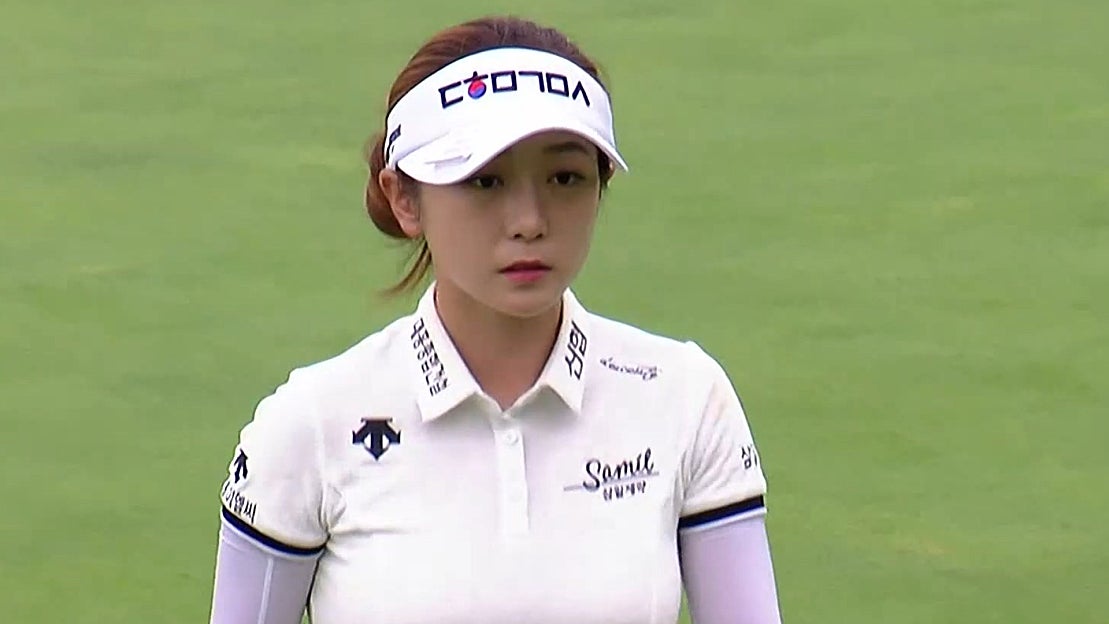 '대한민국 만세' 광복절 기념 모자를 착용한 안소현 [대유위니아 MBN 2R] - 네이버 TV