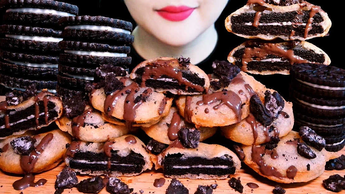 ASMR DEEP FRIED OREOS 오레오 튀김 EATING SOUNDS MUKBANG / NO TALKING - 네이버 TV