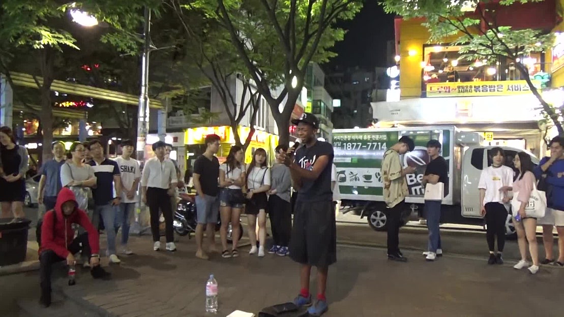 한국에 온 외국인 최준섭( Joseph Butso) 의 - 살다가 - 소름돋는 라이브 홍대 직캠 (Joseph Butso ...