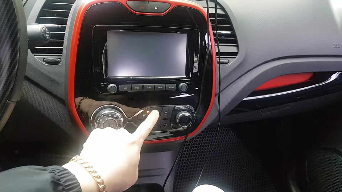 QM3 순정네비 블랙아웃 현상 - 네이버 TV