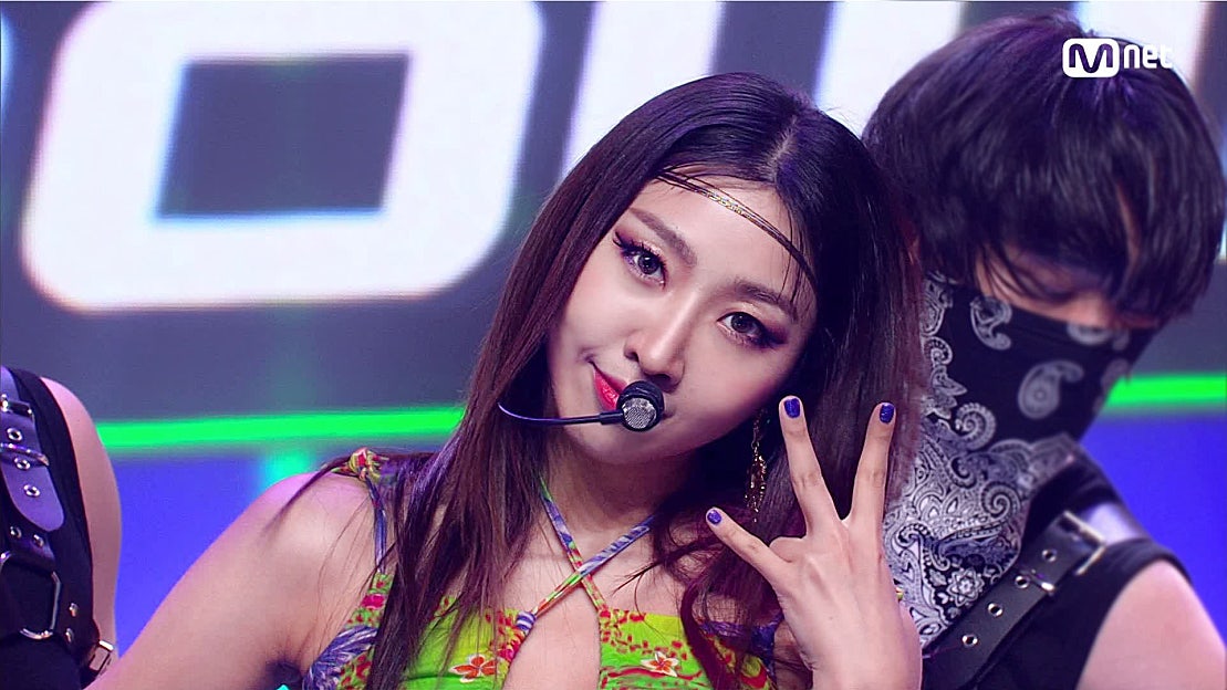 '공민지'의 화려한 퍼포먼스! 'TEAMO' 무대 | Mnet 210729 방송 - 네이버 TV