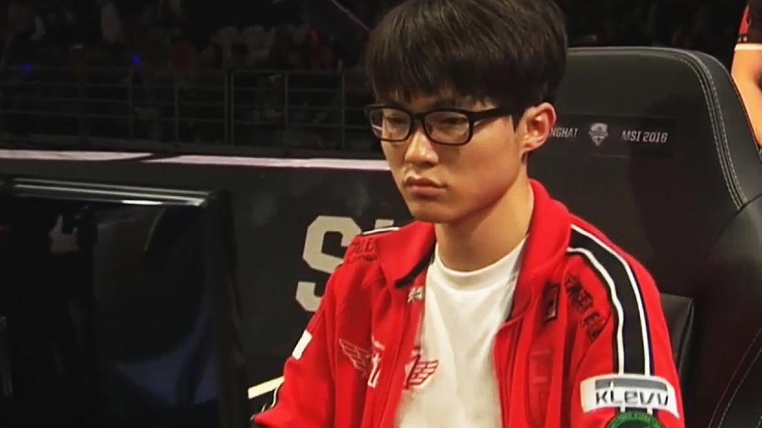 RNG-SKT 1세트 하이라이트 - 네이버 TV