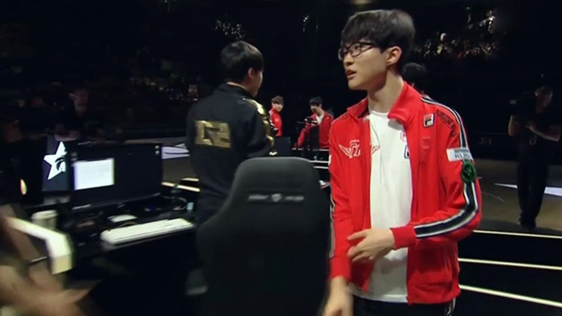 RNG-SKT 준결승 4세트 - 네이버 TV