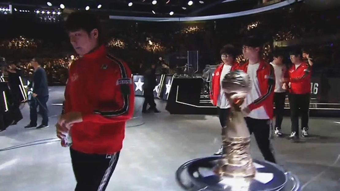 RNG-SKT 준결승 3세트 - 네이버 TV