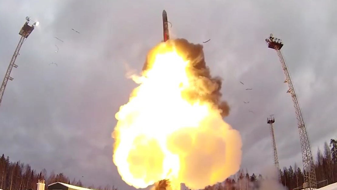 러시아 전략 핵전력 훈련 실시! 극초음속미사일, ICBM, SLBM 전략무기 총출동 - 네이버 TV