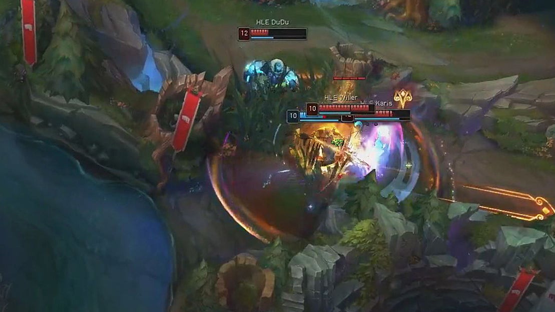 탑 지역에서 UmTi를 처치하는 HLE - 네이버 TV