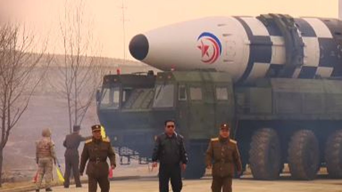 [핫플]北 ICBM 발사 홍보 영상에 김정은 직접 등장 - 네이버 TV