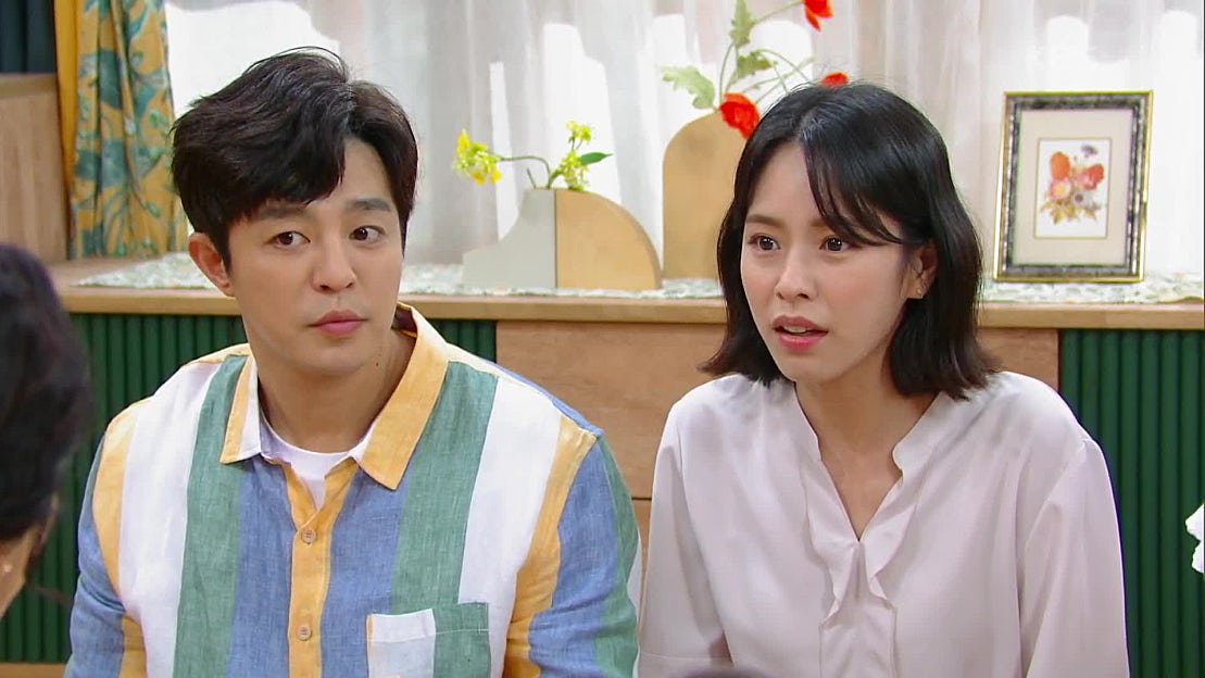 식사 중 계속 헛구역질을 하는 홍아름! 참다못한 김희정이 한마디 하는데 | KBS 220817 방송 - 네이버 TV