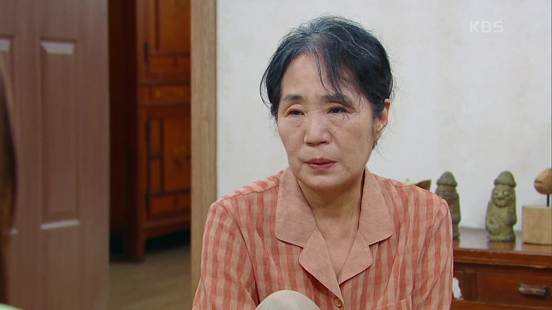 ＂어제 놀라시는 거 봤습니다＂숨기는 게 있는듯한 천기사 어머니 | KBS 220825 방송 - 네이버 TV