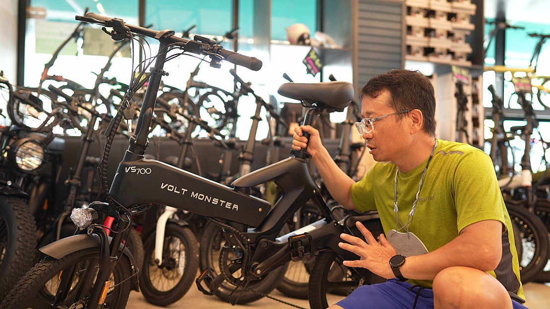 전기자전거 볼트몬스터 VS700 MV20 블랙 버젼 - 네이버 TV