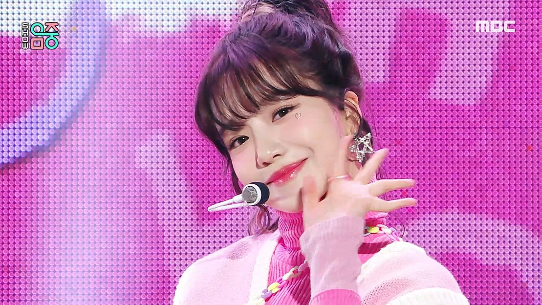 조유리 - 러버블 (JO YURI - Loveable), MBC 221112 방송 - 네이버 TV