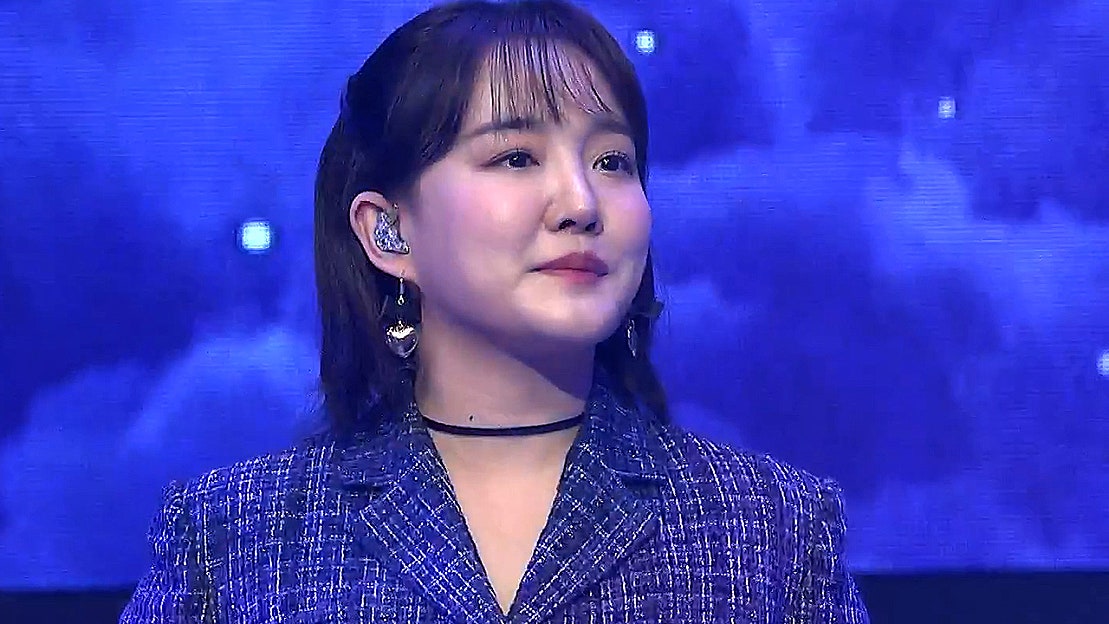 윤하 축하 공연_2022 KBO 골든글러브 - 네이버 TV