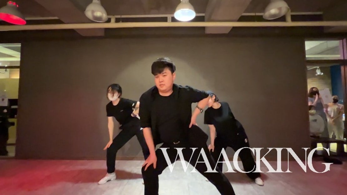 아이비 - 유혹의 소나타 (WAACKING BASIC DANCE) 충정로 댄스학원 댄스왕 - 네이버 TV