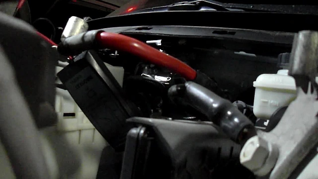 대전 법동 미니쿠퍼 배터리 델코 AGM 70L LN3 교체 작업 - 네이버 TV