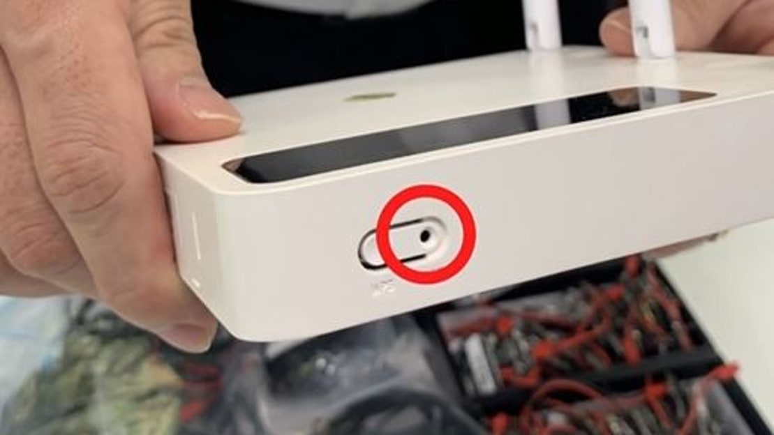 면도기에 숨겨온 1mm 몰카…해외직구 악용해 밀수 - 네이버 TV