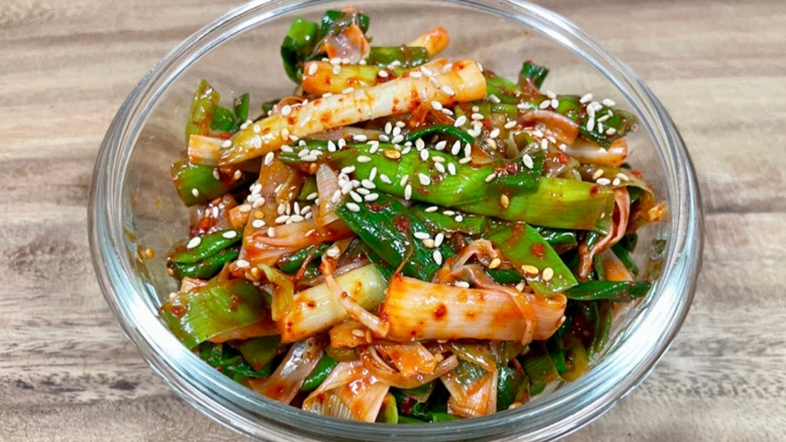 봄철반찬~풋마늘무침 맛있게 만드는법~풋마늘데침무침풋마늘손질풋마늘데치는방법 네이버 Tv