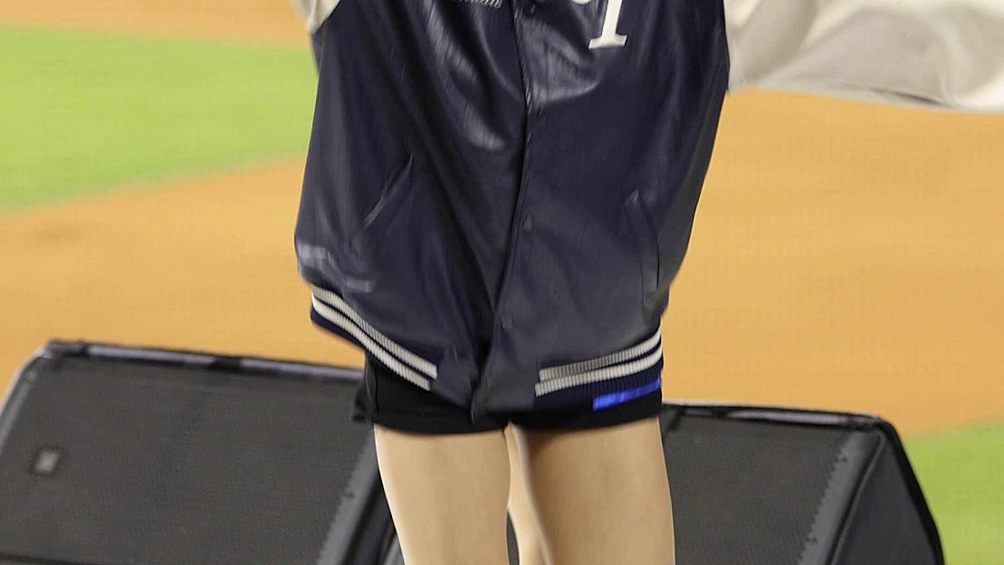 '사랑한다 LG' 김이서 치어리더(Kim Iseo) 쇼츠 @프로야구(LG트윈스) - 네이버 TV