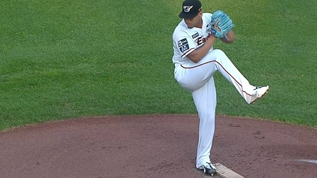 '좌완 149km' 산체스의 KBO 데뷔 첫 이닝 - 네이버 TV