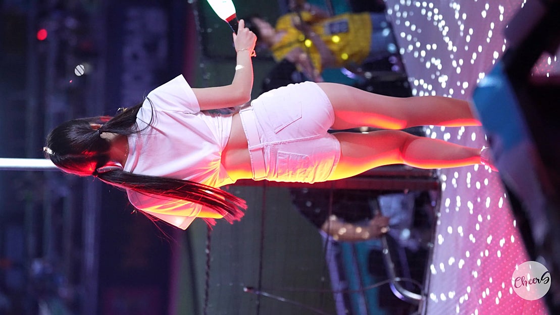 [4K] 클럽이된 야구장 김해리 치어리더 직캠 Kim HaeRi Cheerleader fancam KT위즈 230617 - 네이버 TV