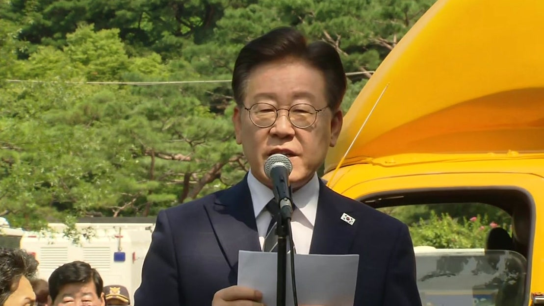 검찰 이재명 7시간째 조사 중 백현동 특혜 의혹 전면 부인 네이버 Tv