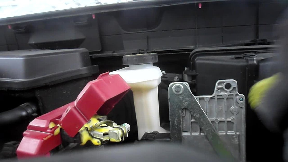 대전 르노자동차 QM6 차량 배터리 와동에서 델코 AGM 70L 업그레이드 교체 - 네이버 TV