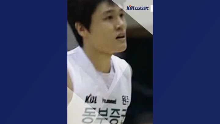 [KBL 클래식 숏폼] 'NBA급 역습' 윤호영의 덩크 슛 - 네이버 TV
