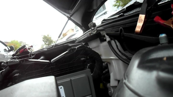 쏘나타 DN8 기존 고성능 배터리 문제로 대전 가양동에서 델코 AGM 70L 교체 - 네이버 TV