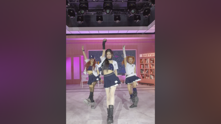 🎧 Listen up, everybody 🎧 - 네이버 TV