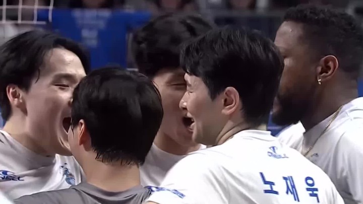완벽한 삼박자 2세트 후반 역전을 만든 삼성화재 배구 동영상 라이브스코어 라이브맨 실시간 라이브스코어 토토사이트 추천
