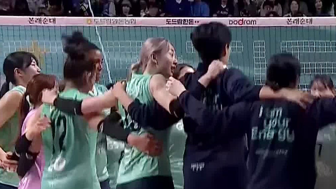 '4연패 탈출' GS칼텍스, 기업은행 상대로 셧아웃 승리! - 네이버 TV