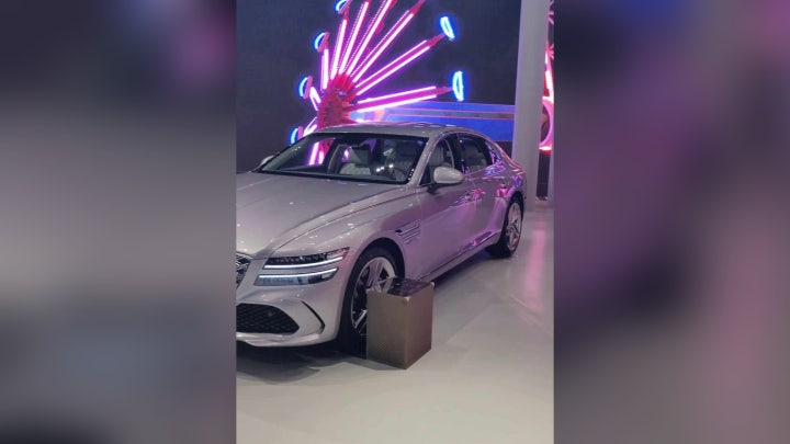 제네시스 G80, 360° 1분 리뷰 #숏폼 #클립 #디컷 - 네이버 TV