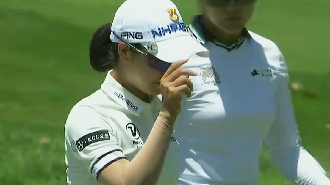 '우승 레이스 합류' 2연속 버디로 공동 선두에 등극하는 박민지 [블루캐니언 레이디스 챔피언십 FR] - 네이버 TV