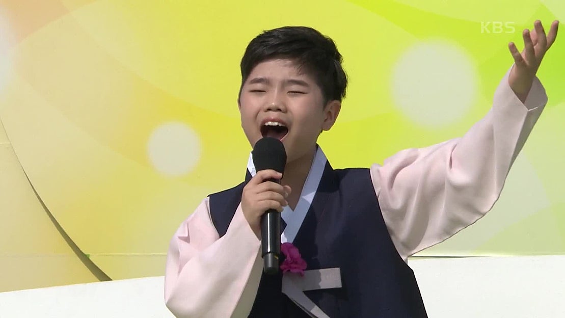 트롯 꿈나무 김재현 군의 엄마 아리랑 | KBS 240414 방송 - 네이버 TV