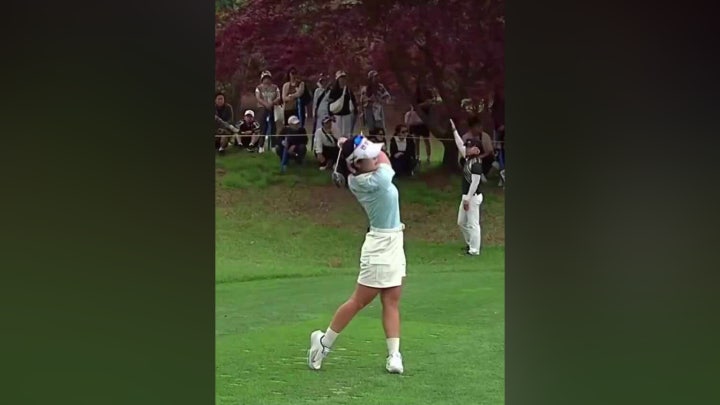 2R 3번홀 전예성 티샷 [NH투자증권 레이디스 챔피언십] - 네이버 TV