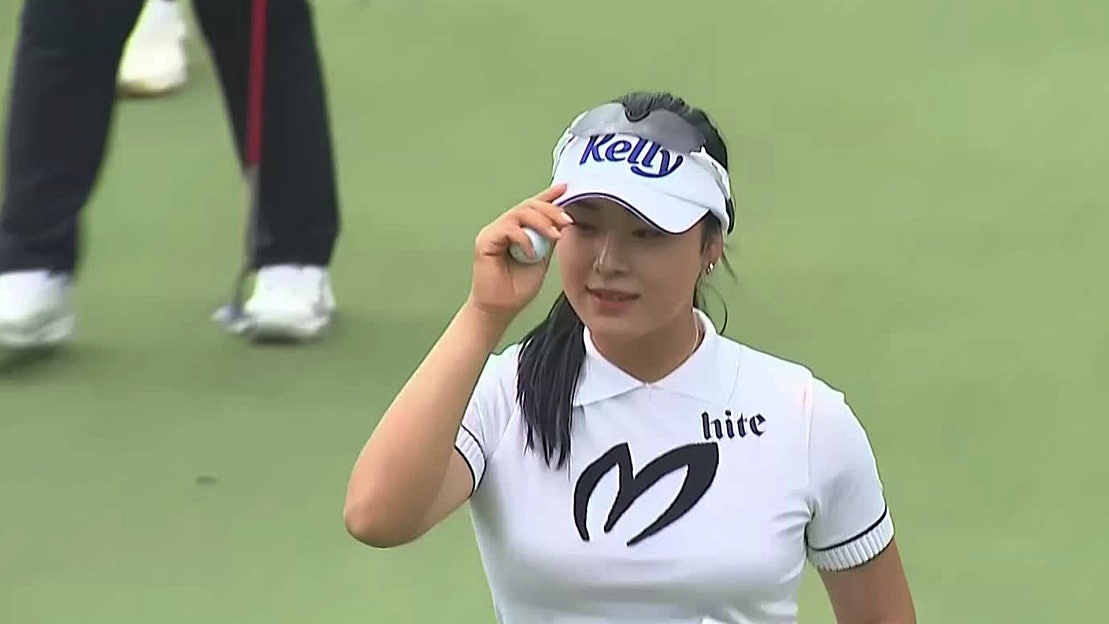 '대단해요!' 어려운 퍼트를 성공하는 윤이나 [NH투자증권 레이디스 챔피언십 2R] - 네이버 TV
