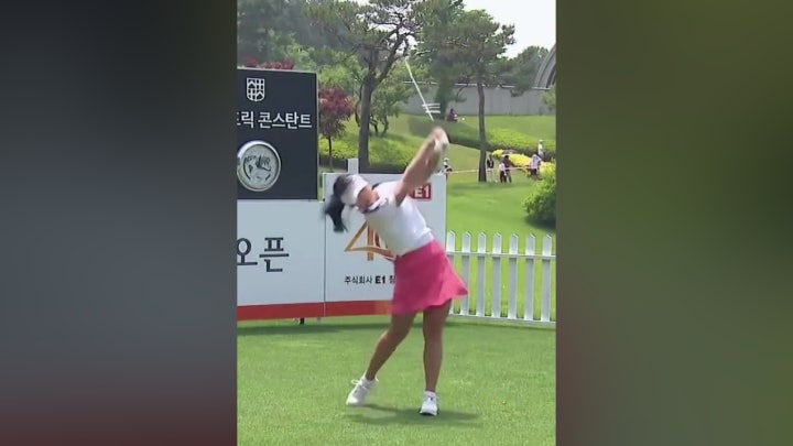 1R 1번홀 윤이나 티샷 [제12회 E1 채리티 오픈] - 네이버 TV