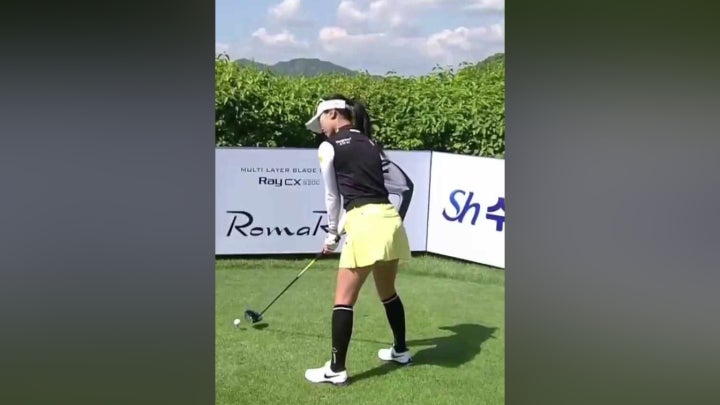 2R 11번홀 이예원 티샷 [Sh수협은행 MBN 여자오픈] - 네이버 TV