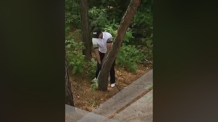 골프채를 박살 낼 수밖에! [KB금융 리브챔피언십 3R] - 네이버 TV