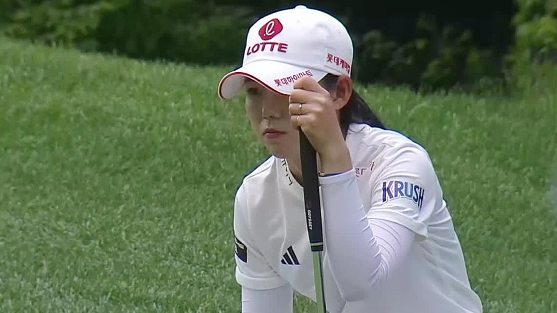 '트리플 보기' 황유민, 티샷만 세 번치며 3위로 추락 [Sh수협은행 MBN 여자오픈 FR] - 네이버 TV
