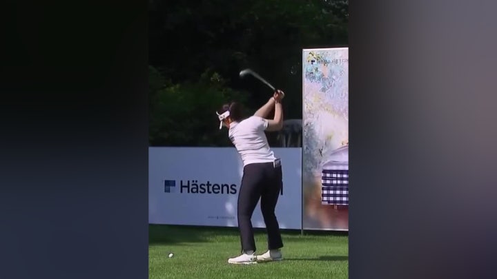 1R 12번홀 임진영 티샷 [Sh수협은행 MBN 여자오픈] - 네이버 TV