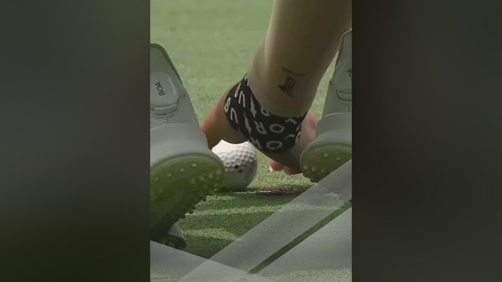 안 서는데 어떻게 쳐요 [Sh수협은행 MBN 여자오픈 2R] - 네이버 TV