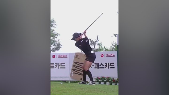 3R 6번홀 윤이나 티샷 [BC카드 · 한경 레이디스컵 2024] - 네이버 TV