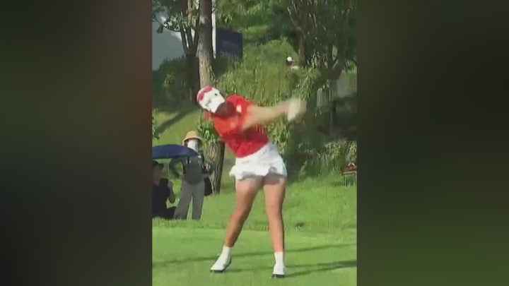 2R 17번홀 박현경 티샷 [제13회 KG 레이디스 오픈] - 네이버 TV