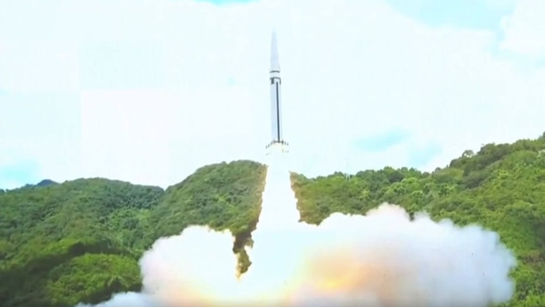 중국, 44년 만에 태평양으로 ICBM 발사 공개 - 네이버 TV